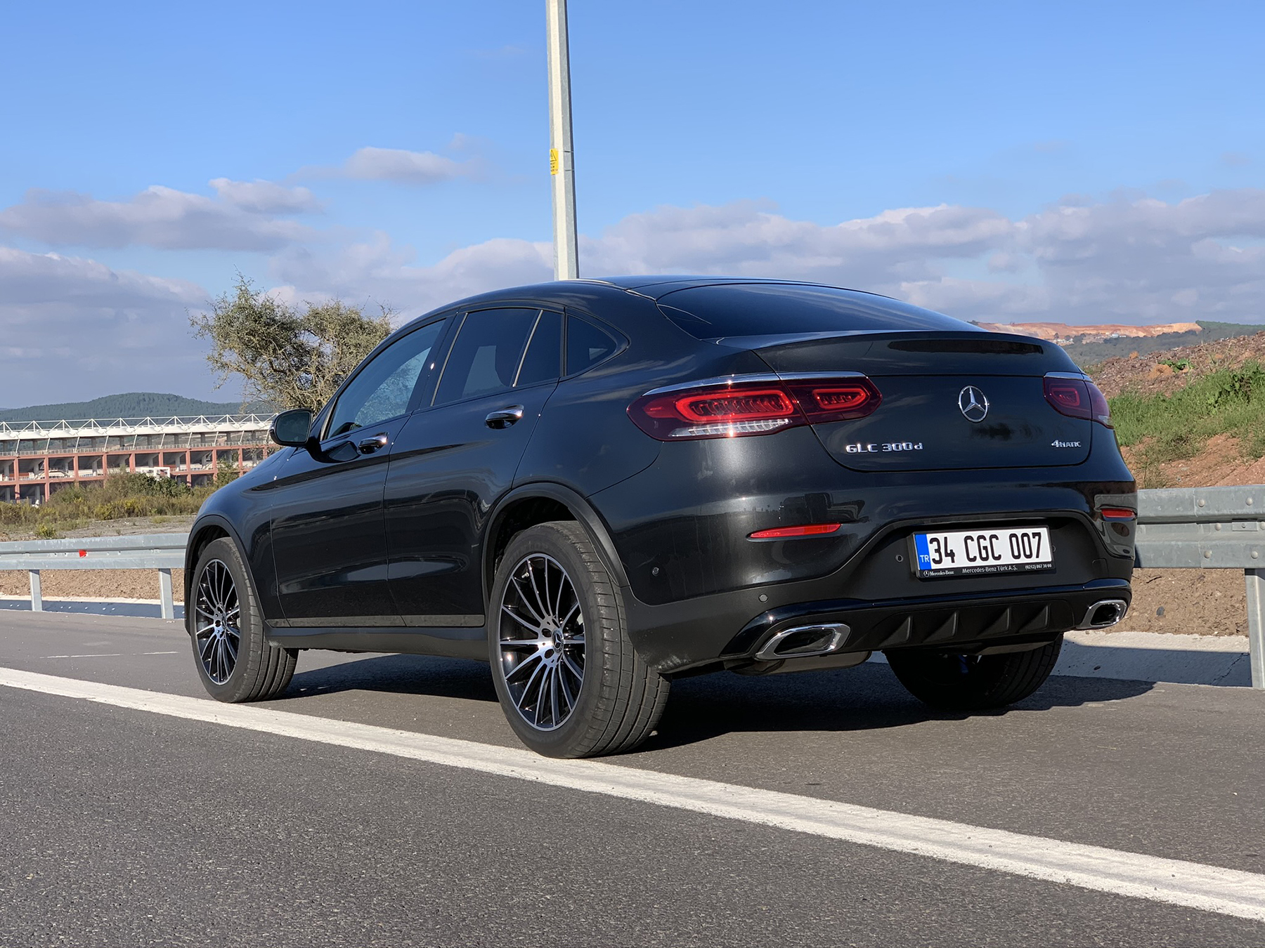 TEST: Mercedes GLC 300d 4MATIC Coupe | auto motor & sport- Türkiye